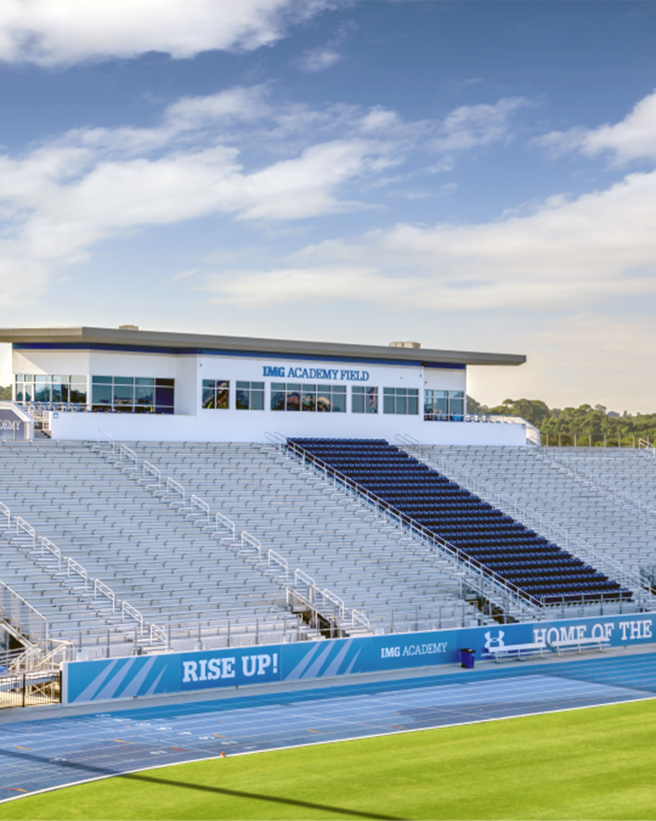 Football Camps - Football Training | IMG Academy